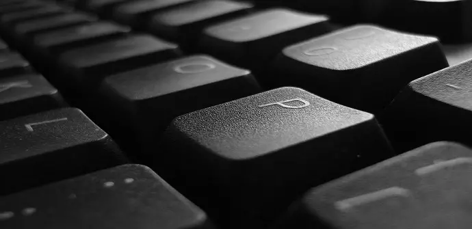 Et tastatur styret af en Keylogger