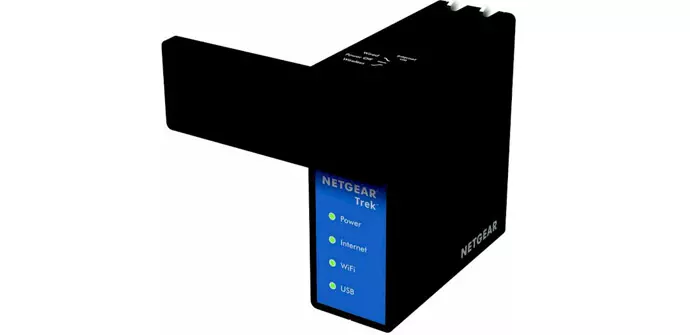 NETGEAR PR2000: Iyo mhando nyowani inotakurika router, yakanakira kufamba 11112_1