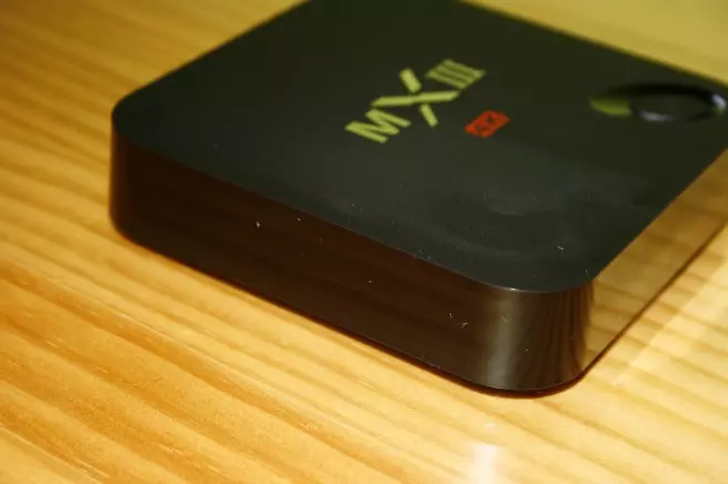 Extragem un media player MXIII M82 cu Android 4.4, Wi-Fi AC și Gigabit Ethernet 11761_8