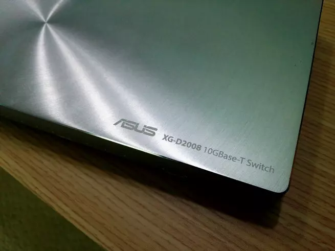 ASUS XG-D2008