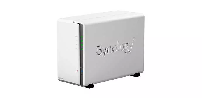 I-Synology DS216J