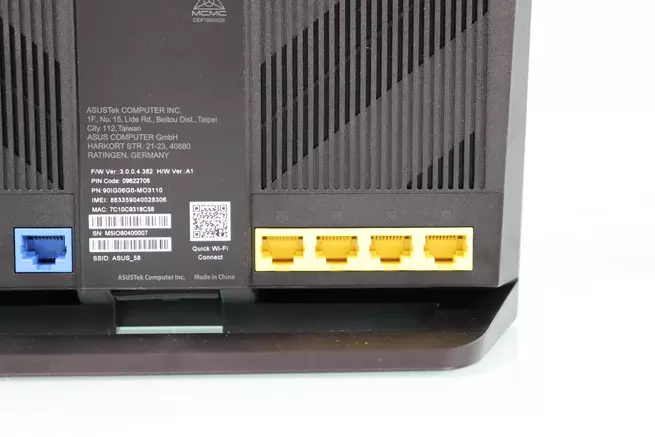Gigabit Ethernet seranan-tsambo ho an'ny LAN ny ASUS 4G-AX56 4G router