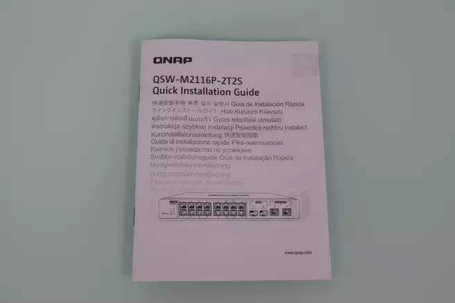 QNAP QSW-M2116P-2T2S Schalter Quick Installatioun Guide