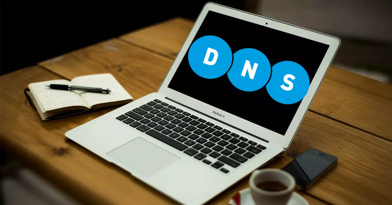 DNS ರೋಮಿಂಗ್ನೊಂದಿಗೆ DNS ಸರ್ವರ್ಗಳನ್ನು ಕ್ರಿಯಾತ್ಮಕವಾಗಿ ಬದಲಾಯಿಸುವುದು ಹೇಗೆ 21213_1