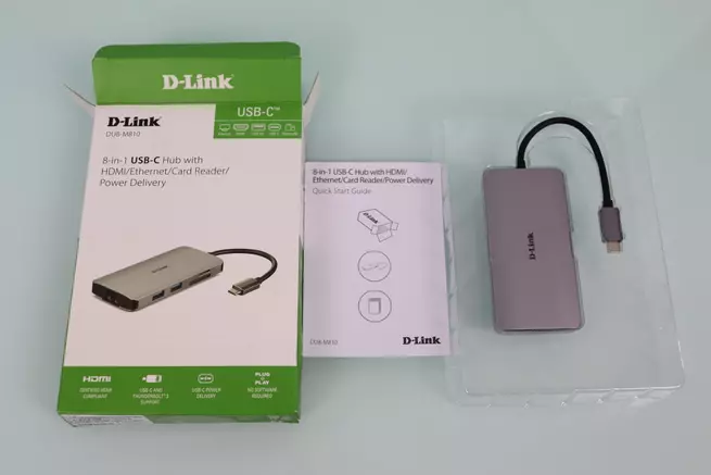 Témbongkeun tina eusi kotak hub D-Link DUB-M810