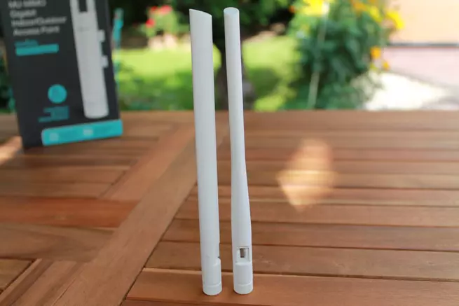 TP-Link EAP225-Outdoor AC1200 AP Antennas