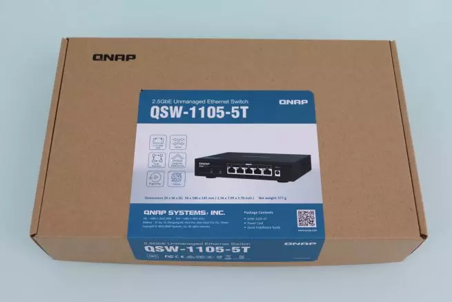 QNAP QSW-1105-5T अप्रबन्धित स्विच बक्स अगाडि