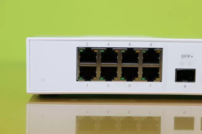 QNAP QSW-308-1C 10G Switch 1Gbps Gigabit Ethernet portuak
