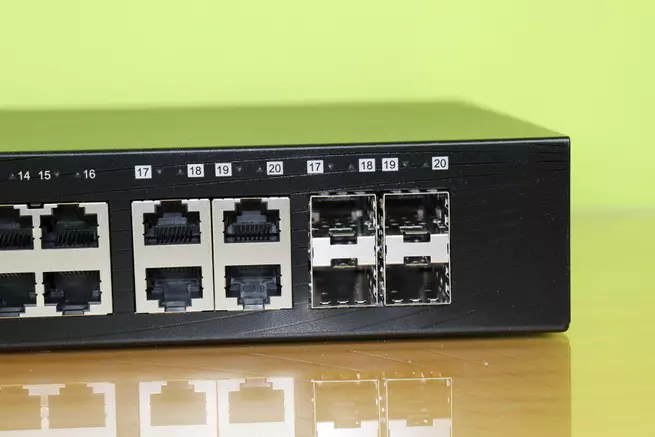 Edimax GS-5416PLC lüliti Gigabit Ethernet/SFP kombineeritud pordid