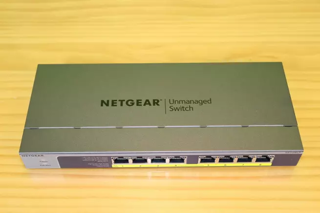 Vùng trên của công tắc không được quản lý NETGEAR GS108LP