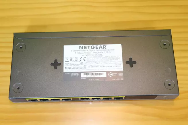 NETGEAR GS108LP Идарә ителмәгән аскы зона