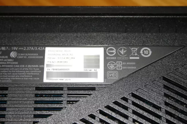 Adhesiu del router ASUS RT-AC88U