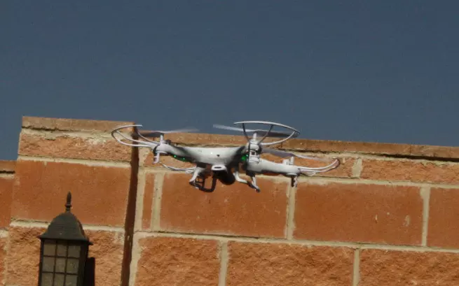 Sefofane sa ka ntle sa Syma X5C drone