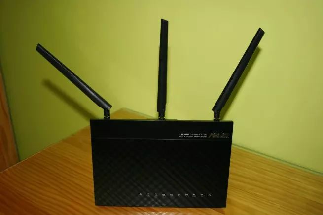 I-ASUS DSL-AC68U AC1900: Uphononongo lwale ADSL2+ kunye ne-VDSL router nge-Wi-Fi AC 24743_19