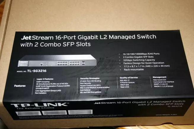 Visão detalhada das características técnicas do switch TP-LINK TL-SG3216