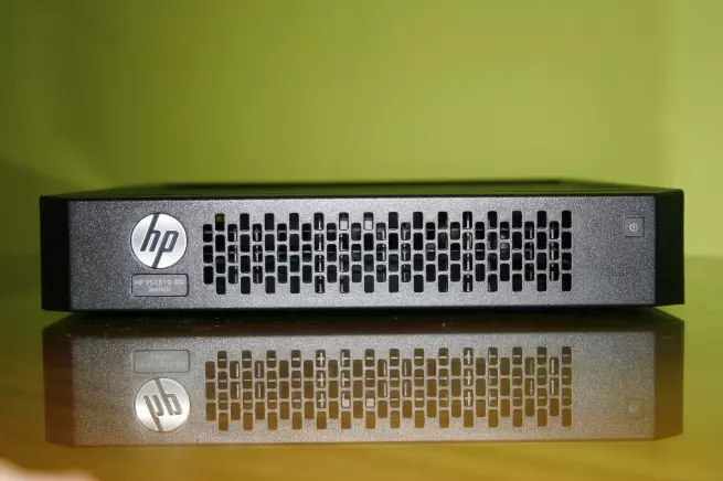 HP PS1810-8G स्विच का फ्रंट व्यू