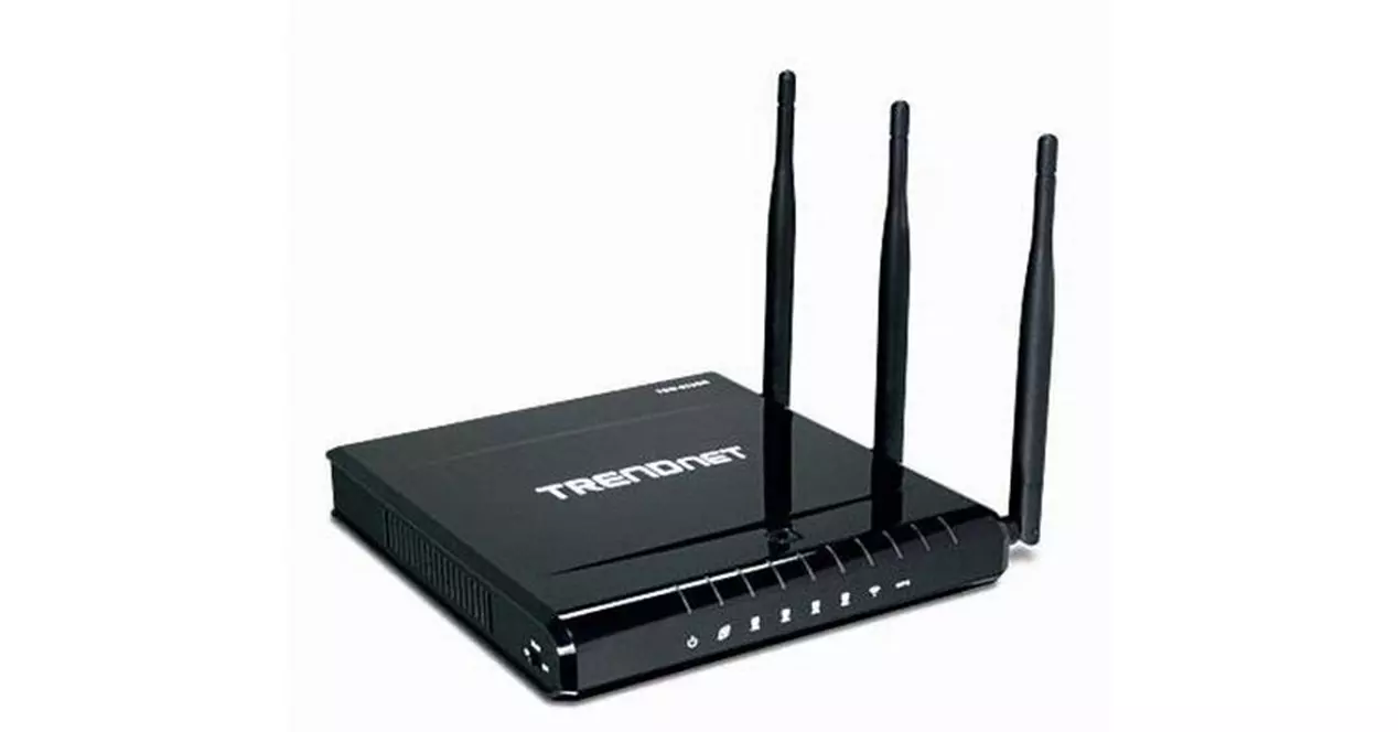 TRENDnet TEW-633GR: Gusubiramo iyi gigabit itabogamye ya router na WiFi N.