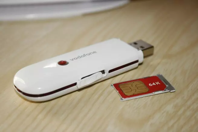 I-Vodafone ADSL 3G USB Modemu