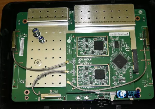 D-Txuas DIR-857 N900: Kev tshuaj xyuas ntawm qhov nruab nrab router no nrog ib txhij dual band ntawm 450Mbps 25287_19