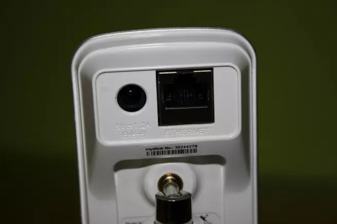 Ethernet port nga detalye sa D-Link DCS-930L