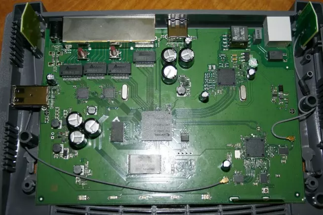 FRITZBox WLAN 3370: Dib u eegida ADSL2+/VDSL iyo router dhexdhexaad ah oo wata 450Mbps dual-band Wi-Fi N 25311_19