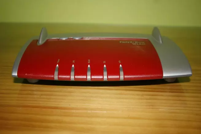 FRITZ!Box WLAN 3370:n etuosa