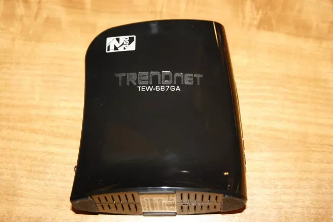 Vooraanzicht van TRENDnet TEW-687GA