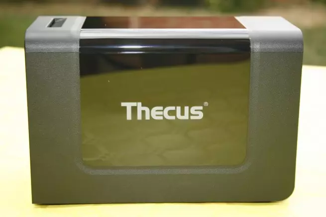 I-Thecus N2310: Ukubuyekezwa kwale NAS enama-hard drive bays ama-2 25357_19