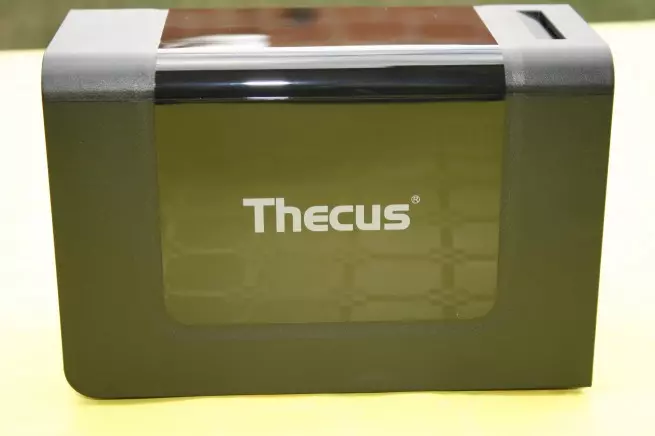 I-Thecus N2310: Ukubuyekezwa kwale NAS enama-hard drive bays ama-2 25357_20