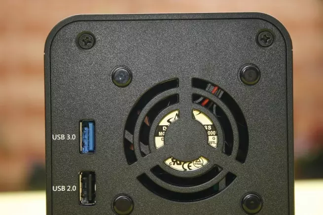 Thecus N2310: Revisão deste NAS com 2 compartimentos de disco rígido 25357_22