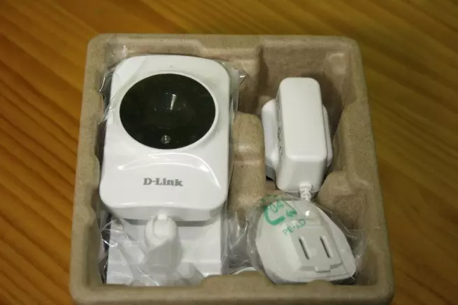 D-Link DCS-935L HD Monitor: Uphononongo lwale AC Wi-Fi IP Camera 25376_14