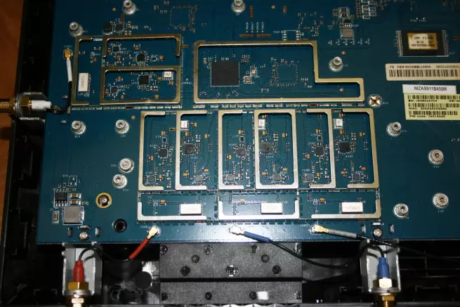 5GHz-1 nga banda sa ASUS RT-AC5300 nga router