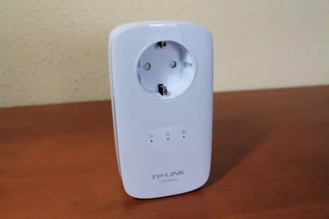 TP-LINK TL-PA8030P: 1.2 Gbps गतीपर्यंत या PLC चे विश्लेषण 25393_25