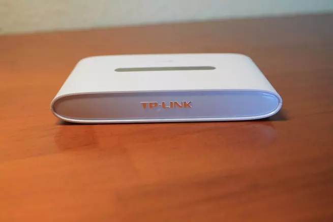 TP-LINK M7300: אַנאַליסיס פון דעם 4G ראַוטער מיט אַ געבויט-אין באַטאַרייע 25410_22