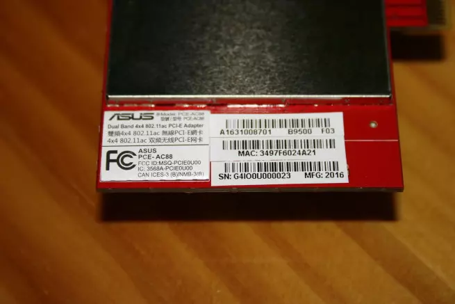 جزئیات برچسب کارت ASUS PCE-AC88