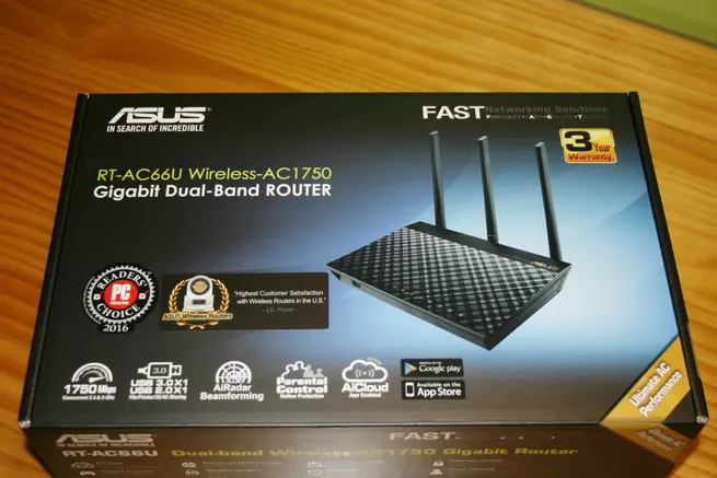 ASUS RT-AC66U B1 pêşiya routerê bilind-end