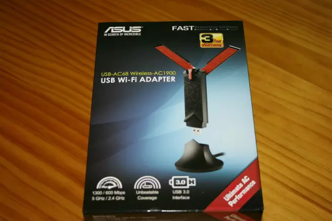 Boîtier extérieur de la carte ASUS USB-AC68