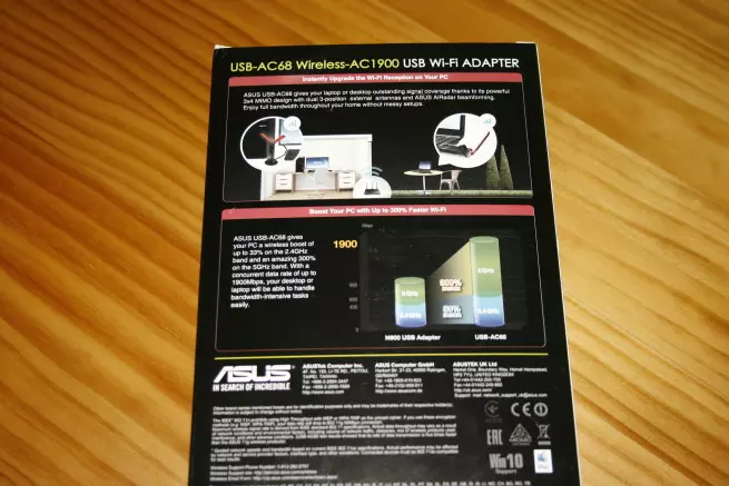 ASUS USB-AC68 Wi-Fi-kartokaŝo reen