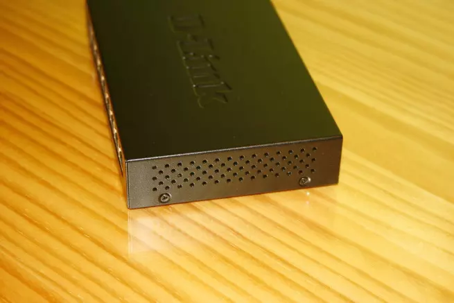 D-Link DGS-108 slēdža ārpuse