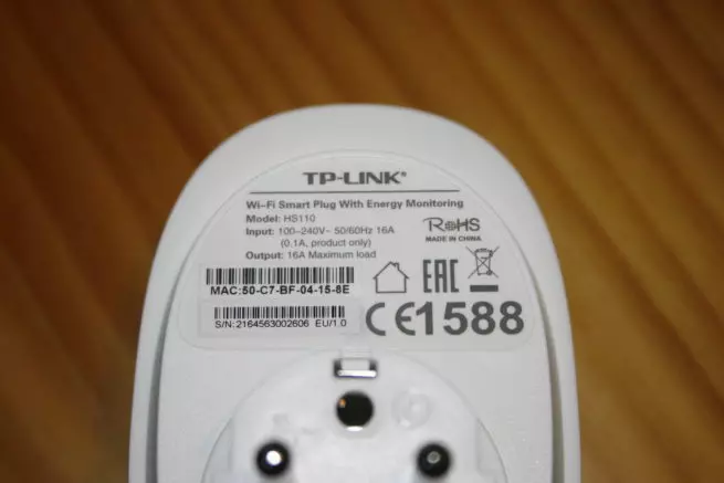 TP-LINK HS110のリアエリア