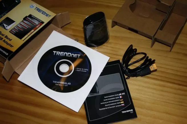 TRENDnet TEW-684UB WiFi кутусунун мазмуну