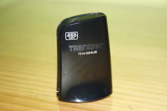 I-TRENDnet TEW-684UB Ngaphambili