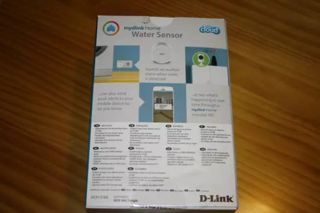 Likod sa D-Link DCH-S160 Water Sensor device nga kaso