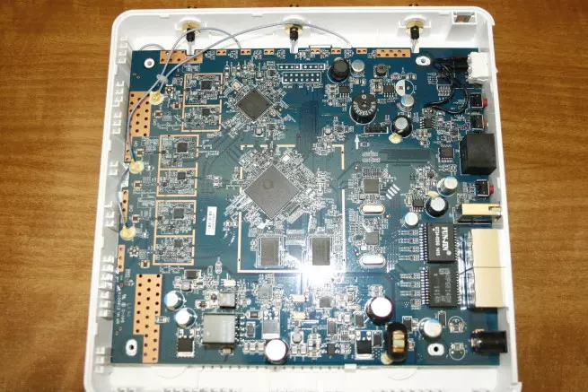 Edimax WAP1750 Board View Дънна платка