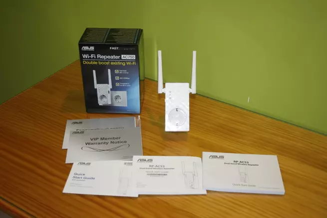 Змест рэтранслятара Wi-Fi ASUS RP-AC53