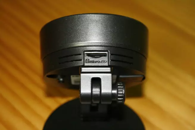 Foscam C1 IP Camera microSD paikka