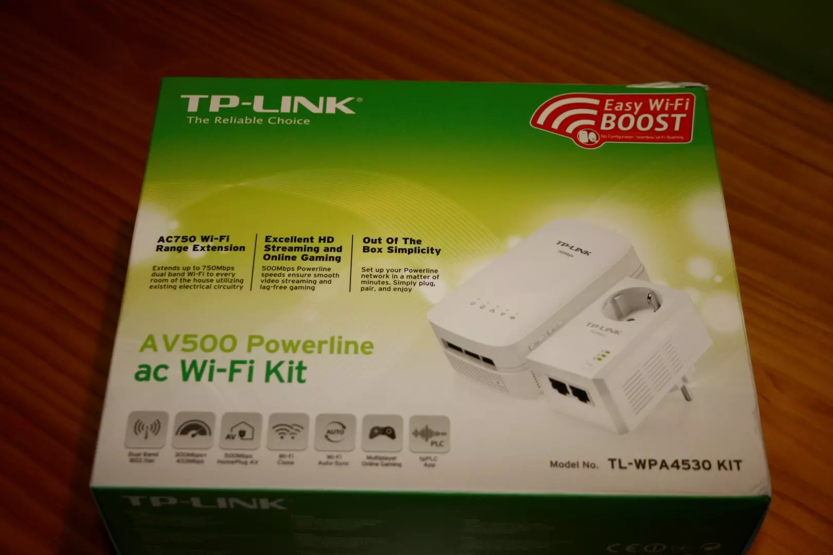 Передняя часть коробки ПЛК TP-LINK TL-WPA4530 KIT