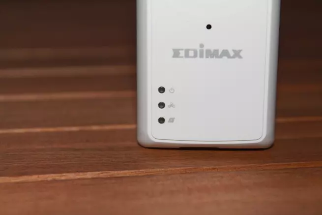 Edimax IC-5160GC IP ಕ್ಯಾಮೆರಾ ಎಲ್ಇಡಿ ಸೂಚಕಗಳು