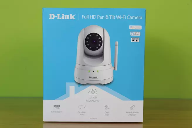 D-Link DCS-8525LH IP-kameralaatikko edessä