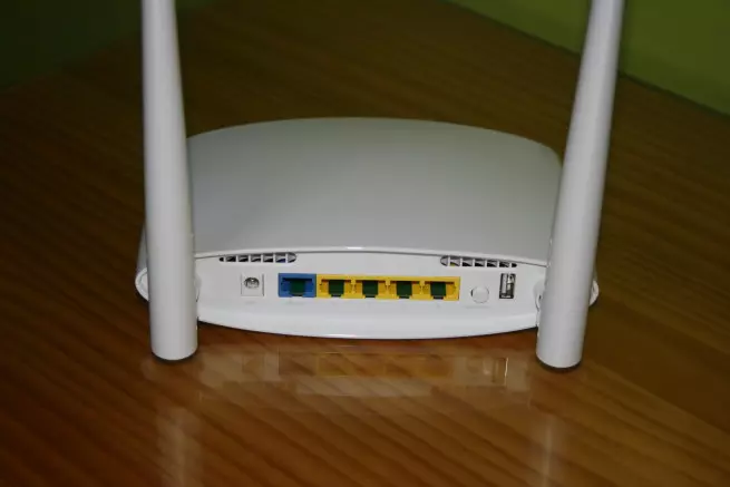 Tukangeun router Edimax BR-6478AC V2